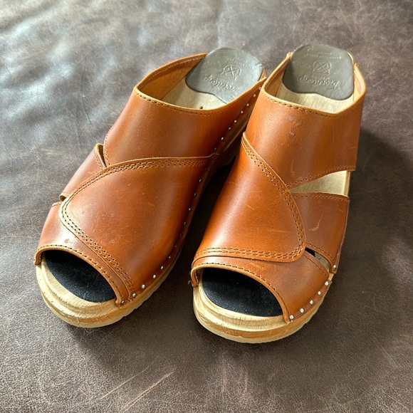 Troentorp | Shoes | Mariah Cognac Clogs Clog Sandal Troentorp Bastad ...